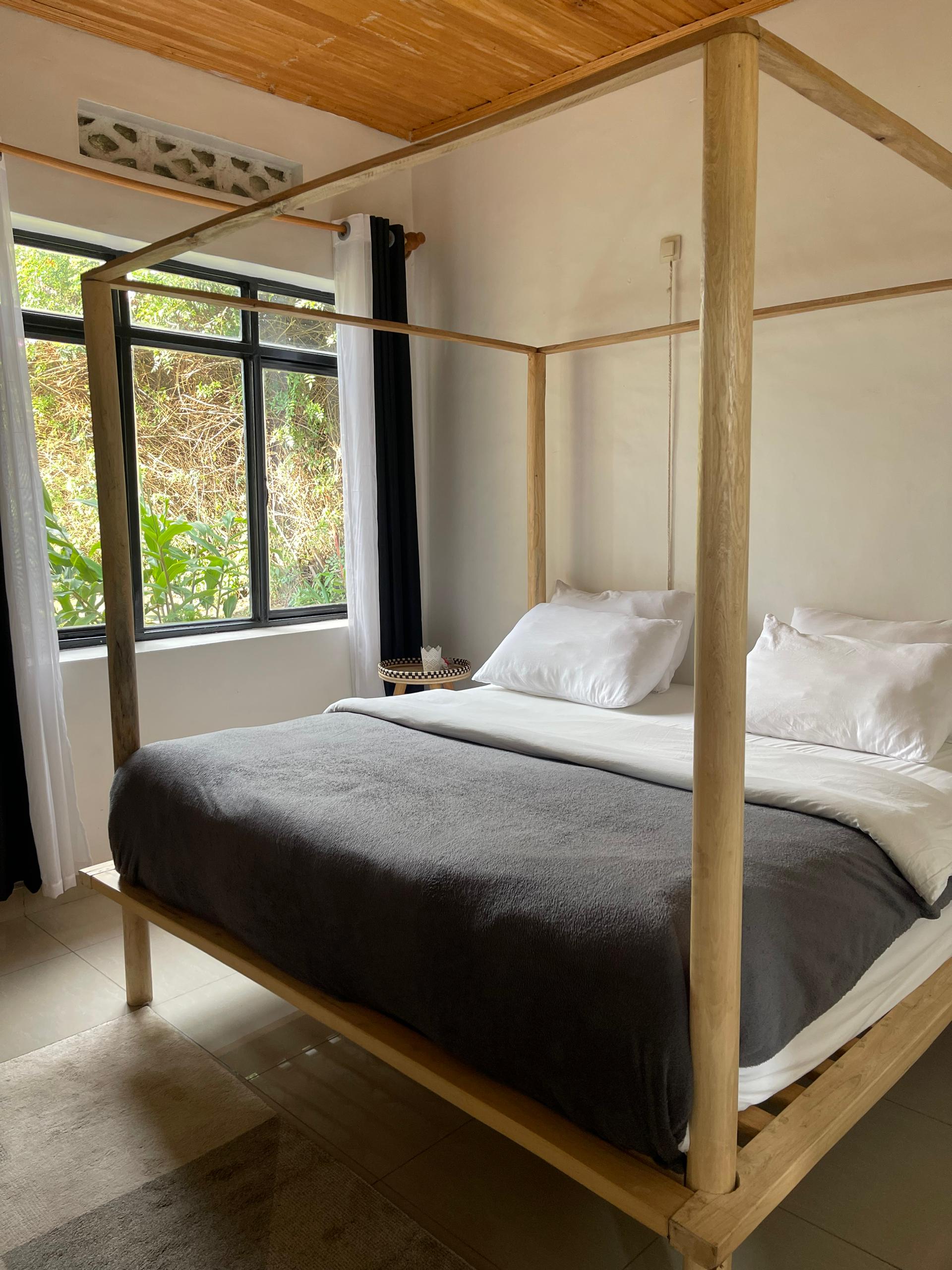 Bougainvillea Bungalow - Ashleigh Welch Coaching